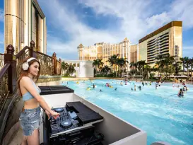 Grand Resort Deck, Full of Fun & Excitement | Galaxy Macau, the World ...